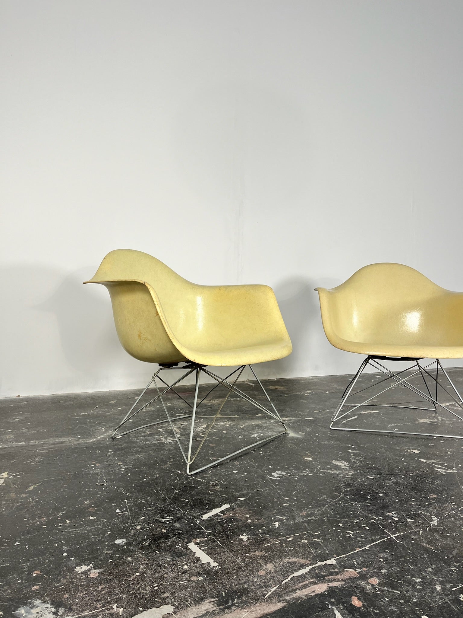 Eames LAR Lounge Chair by Herman Miller– Hobbs Modern